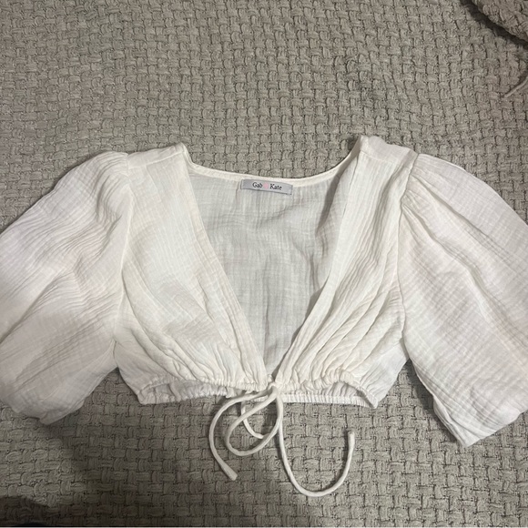 Tops | Gab And Kate Puff Sleeve Crop Top | Poshmark